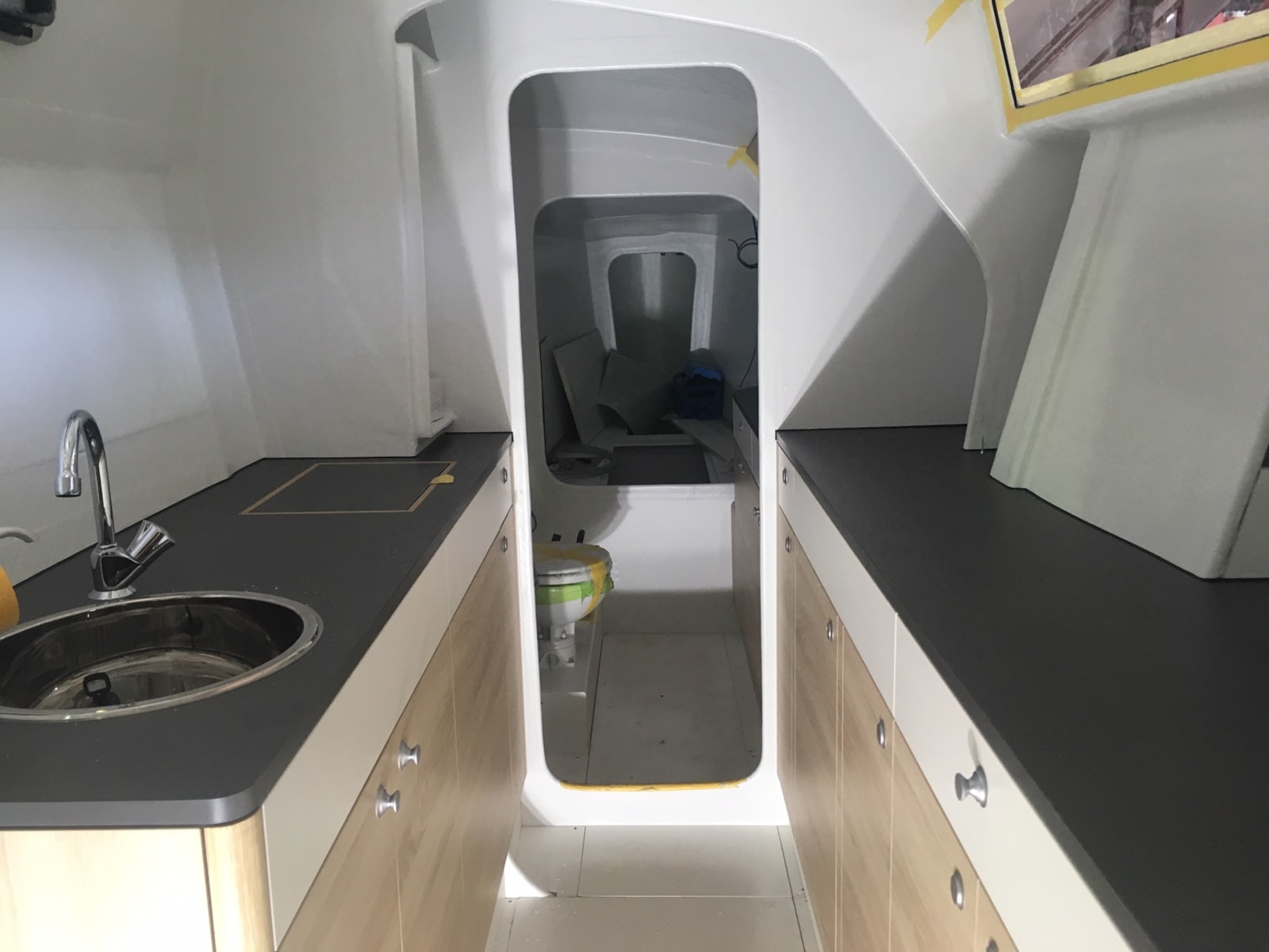 MET 'CONTAINER' CATAMARAN DE WERELD ROND - watersport-tv