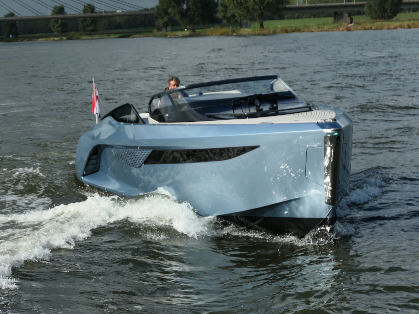 BOOTTEST PRINCESS R35...BRITSE REVOLUTIE - watersport-tv