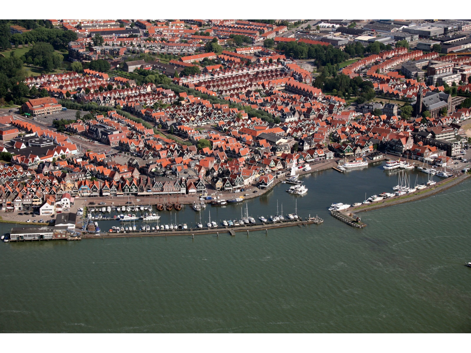 Volendam- Marina Volendam - watersport-tv