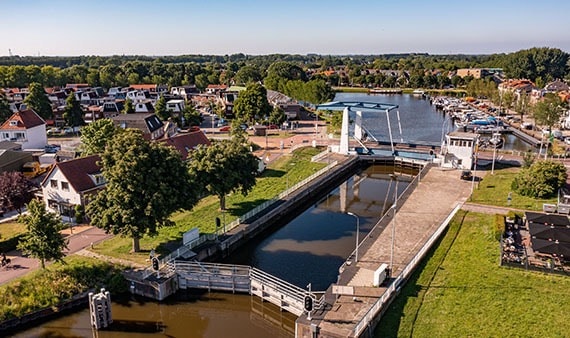 Eerste sluis in Noord-Holland op afstand bediend - watersport-tv