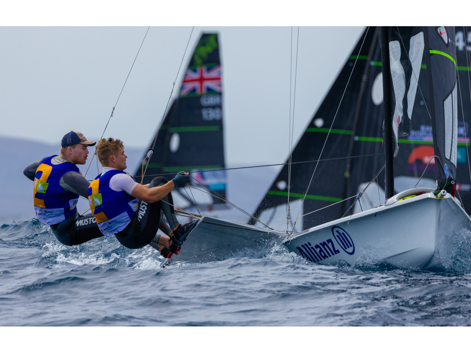 Bart Lambriex en Floris van de Werken terug in 49er - watersport-tv